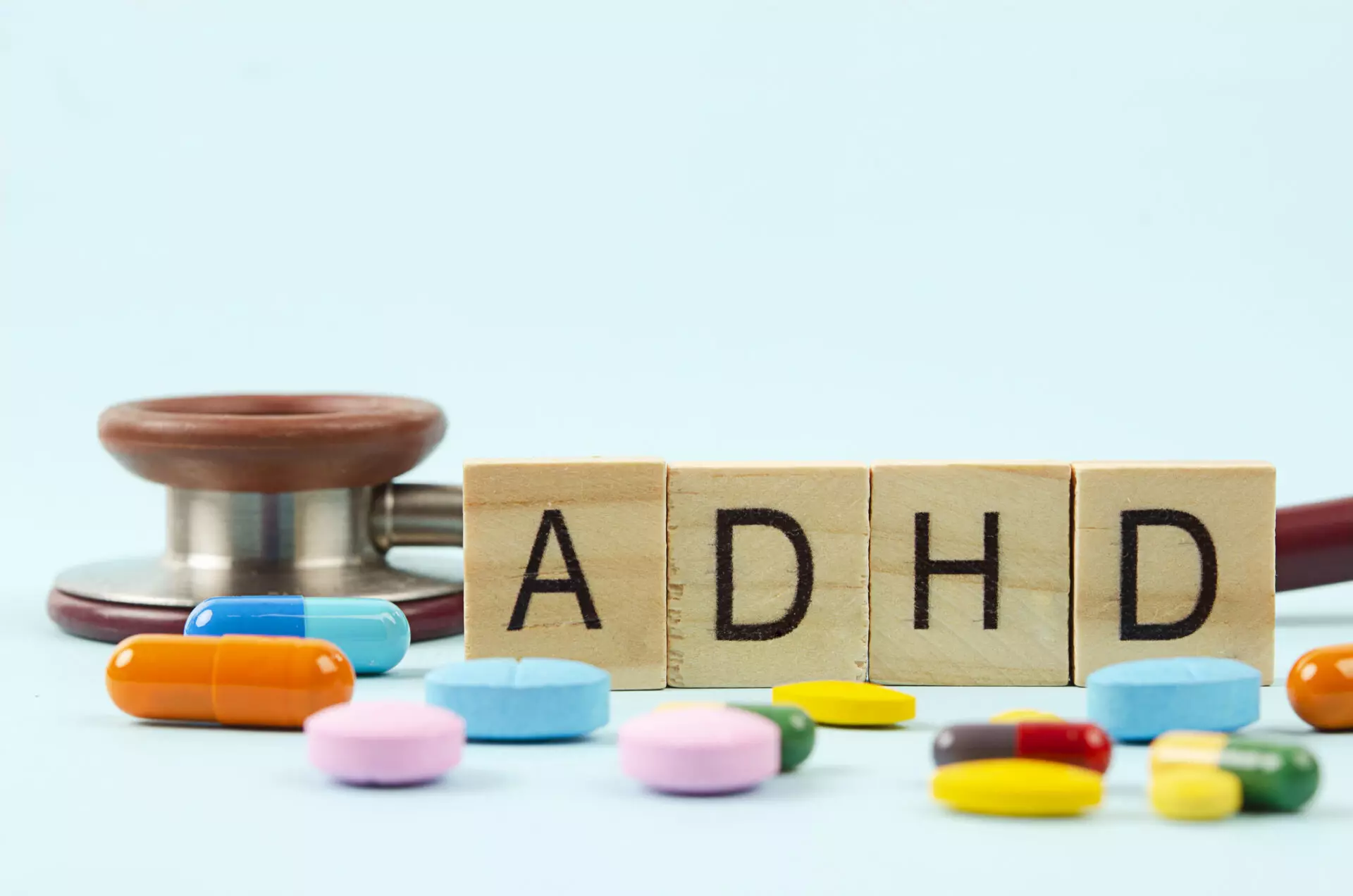 Attention deficit hyperactivity disorder kana ADHD ine stethoscope uye mishonga.